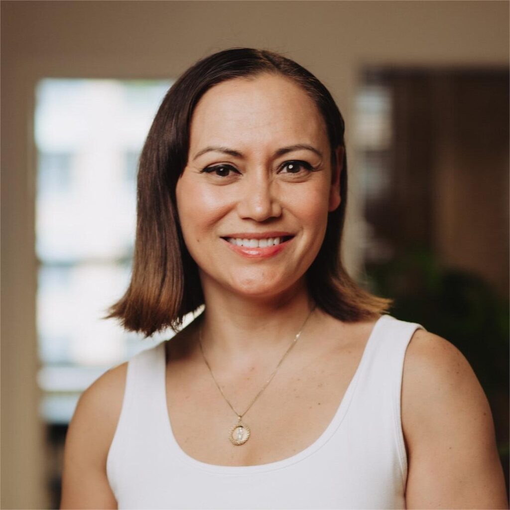 Holistic Connection, ON, Toronto - Massage | Painhero.ca
